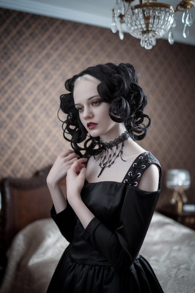 20 Goth Curly Hairstyles - Gloomy Girlz