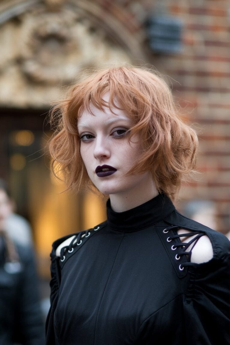 20 Goth Curly Hairstyles - Gloomy Girlz