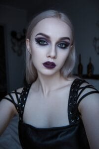 28 Goth Eye Makeup Ideas - Gloomy Girlz