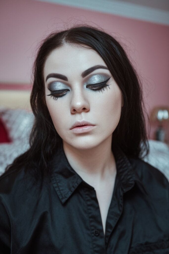 28 Goth Must-Have Makeup Products - Gloomy Girlz