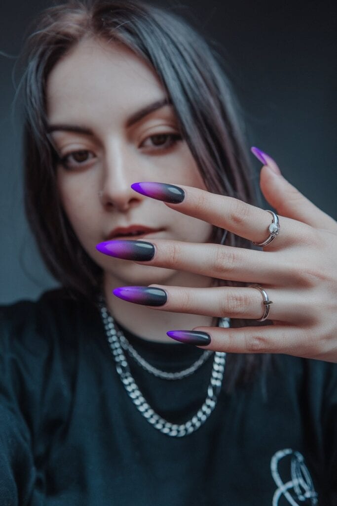 40 Goth Nail Ideas - Gloomy Girlz
