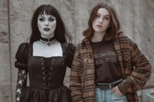 Difference Between Goth and Grunge - Gloomy Girlz