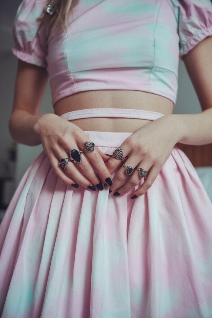 38 Pastel Goth Outfit Ideas - Gloomy Girlz