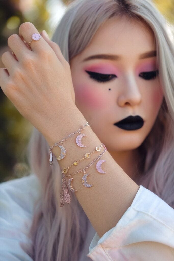 38 Pastel Goth Outfit Ideas - Gloomy Girlz