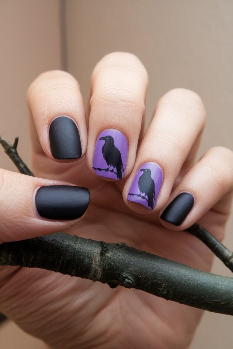 40 Short Goth Nail Ideas - Gloomy Girlz