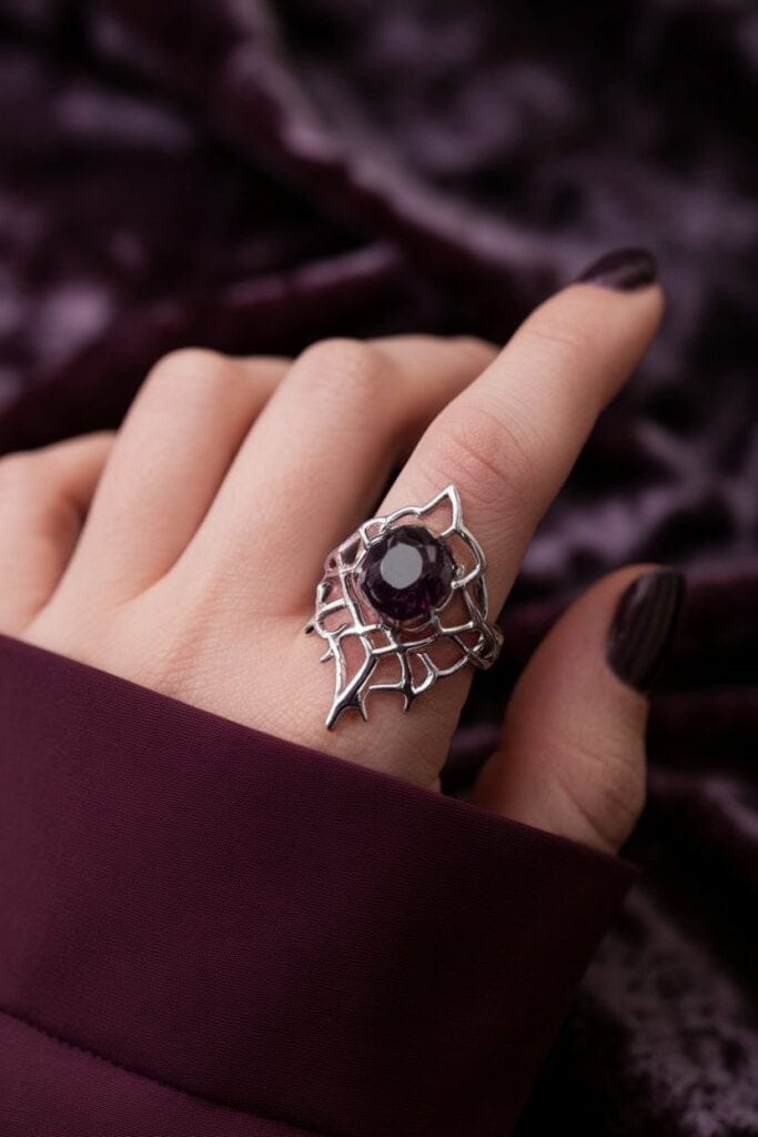 36 Traditional Goth Outfit Ideas - Gloomy Girlz