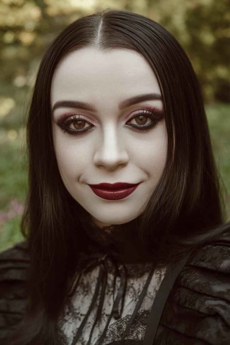 22 Vampire Inspired Goth Makeup Ideas - Gloomy Girlz