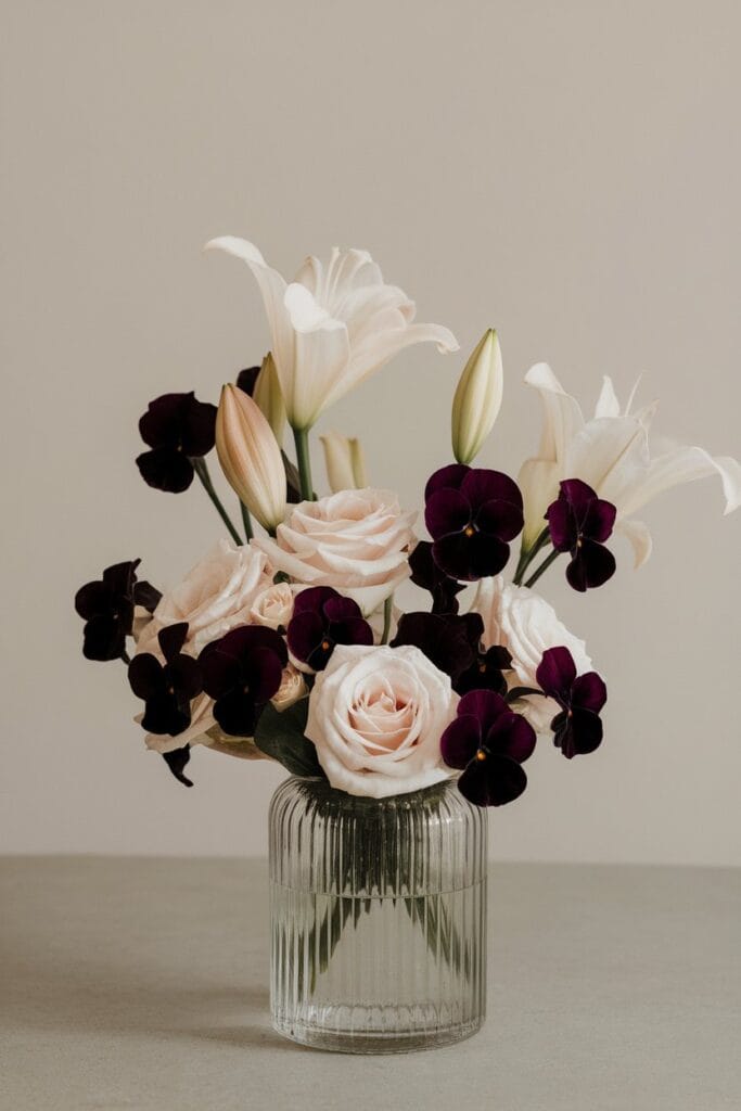 28 Goth Flower Combinations - Gloomy Girlz