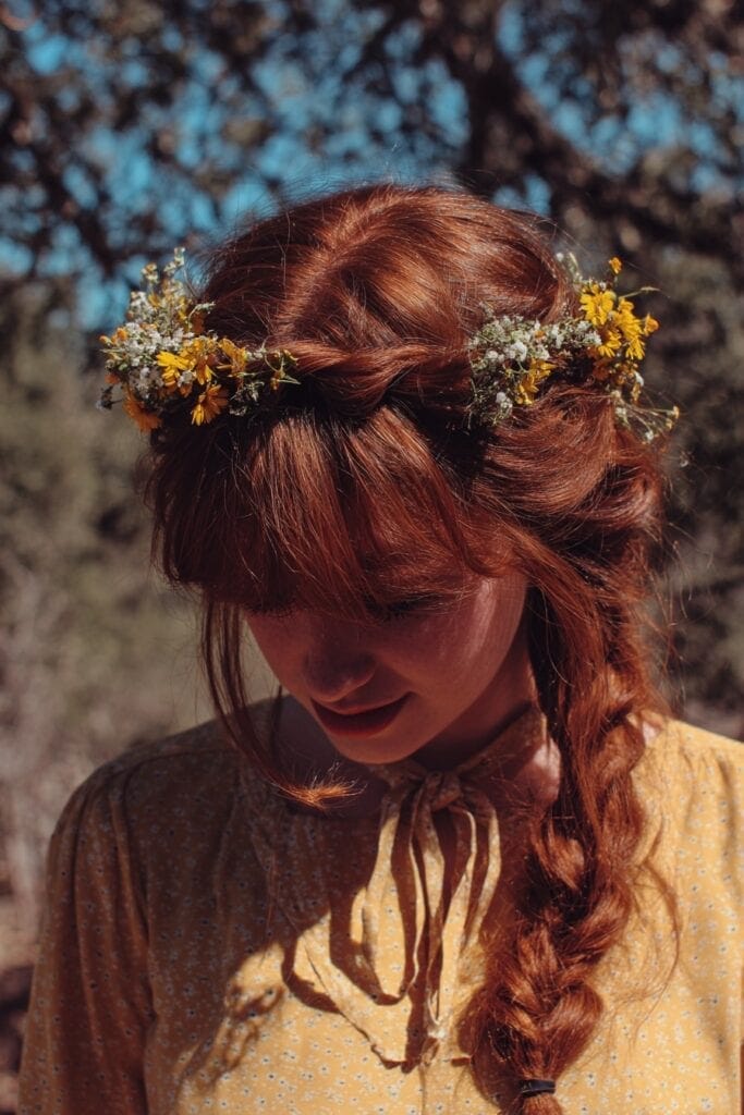 18 Cottagecore Hairstyle Ideas - Gloomy Girlz
