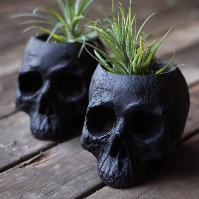 20 Goth DIY Décor Ideas - Gloomy Girlz