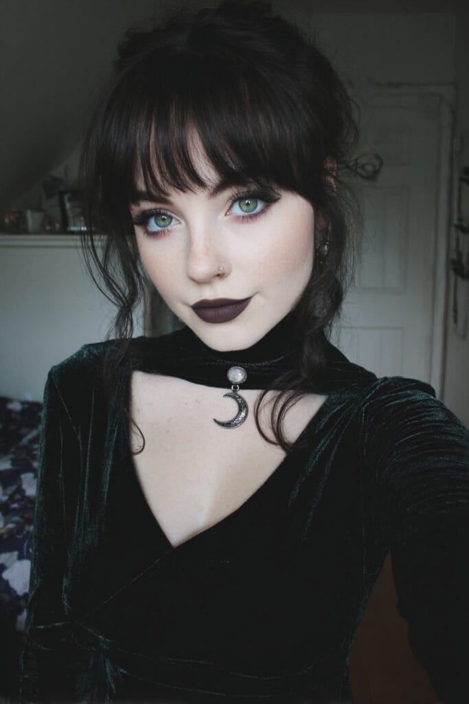 25 Whimsical Goth Outfit Ideas - Gloomy Girlz